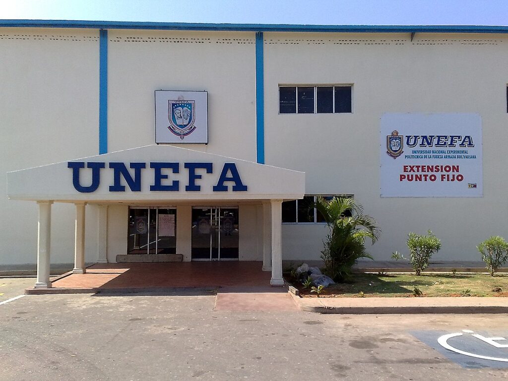 REQUISITOS PARA INSCRIBIRSE EN LA UNEFA